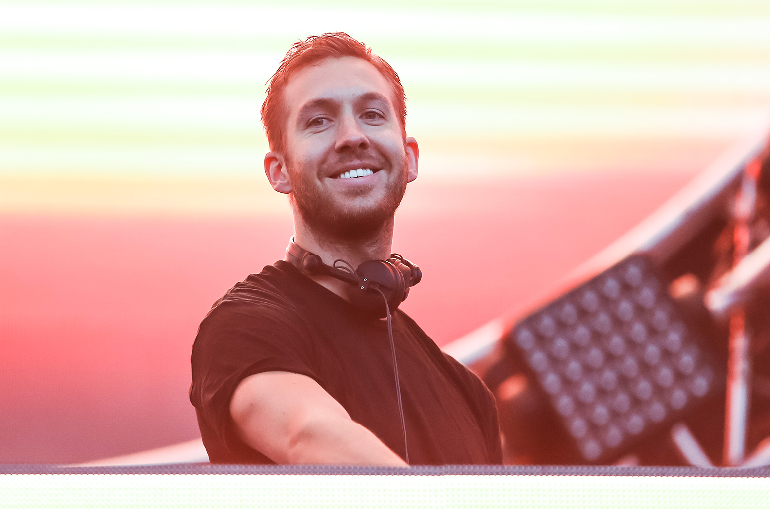 Calvin Harris Luncurkan Ulang ‘I’m Not Alone’ Dalam Paket EP Remix ...