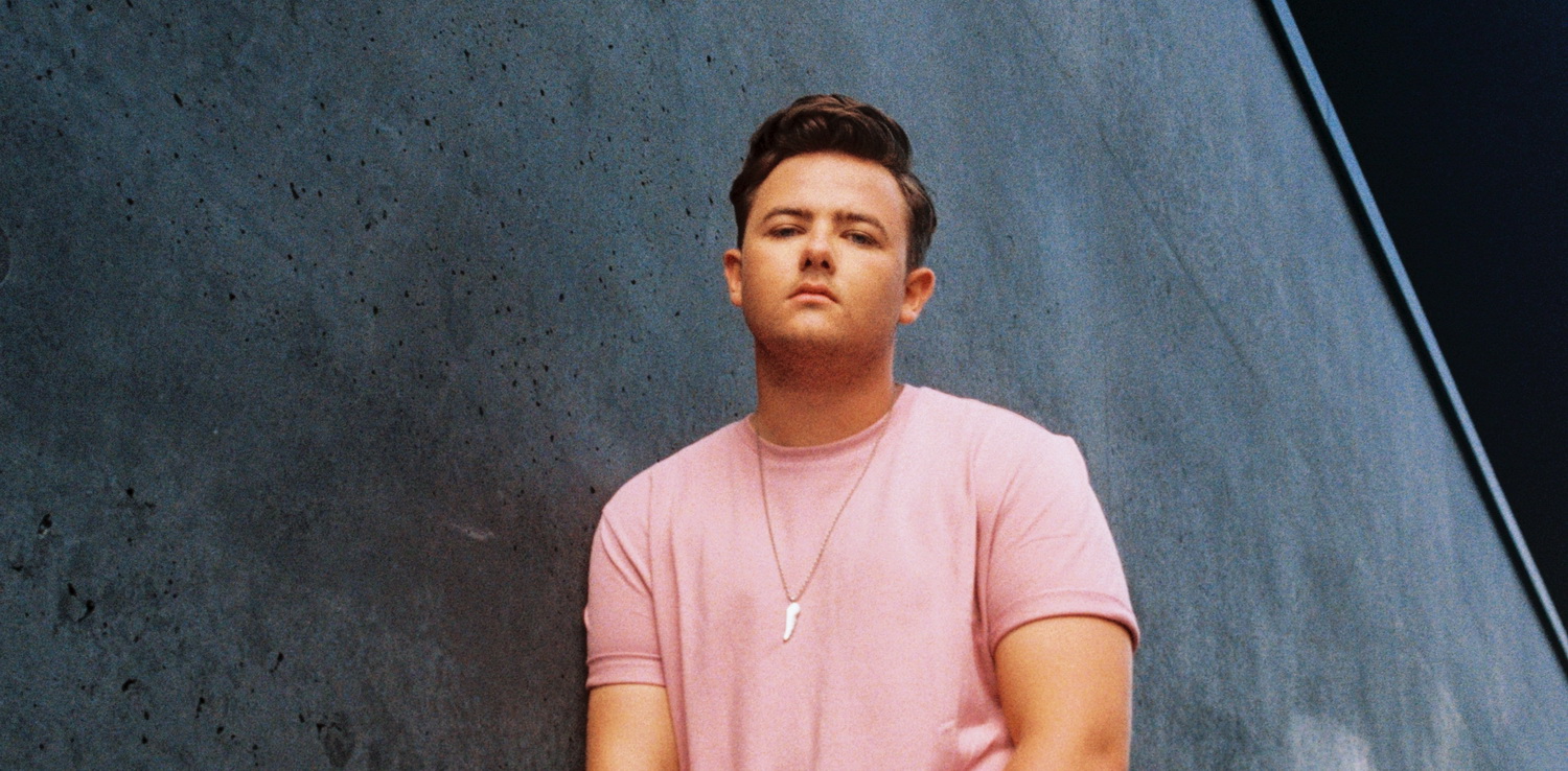 Curhat Antar Sahabat ala Declan J. Donovan dalam “Pieces” - Creativedisc