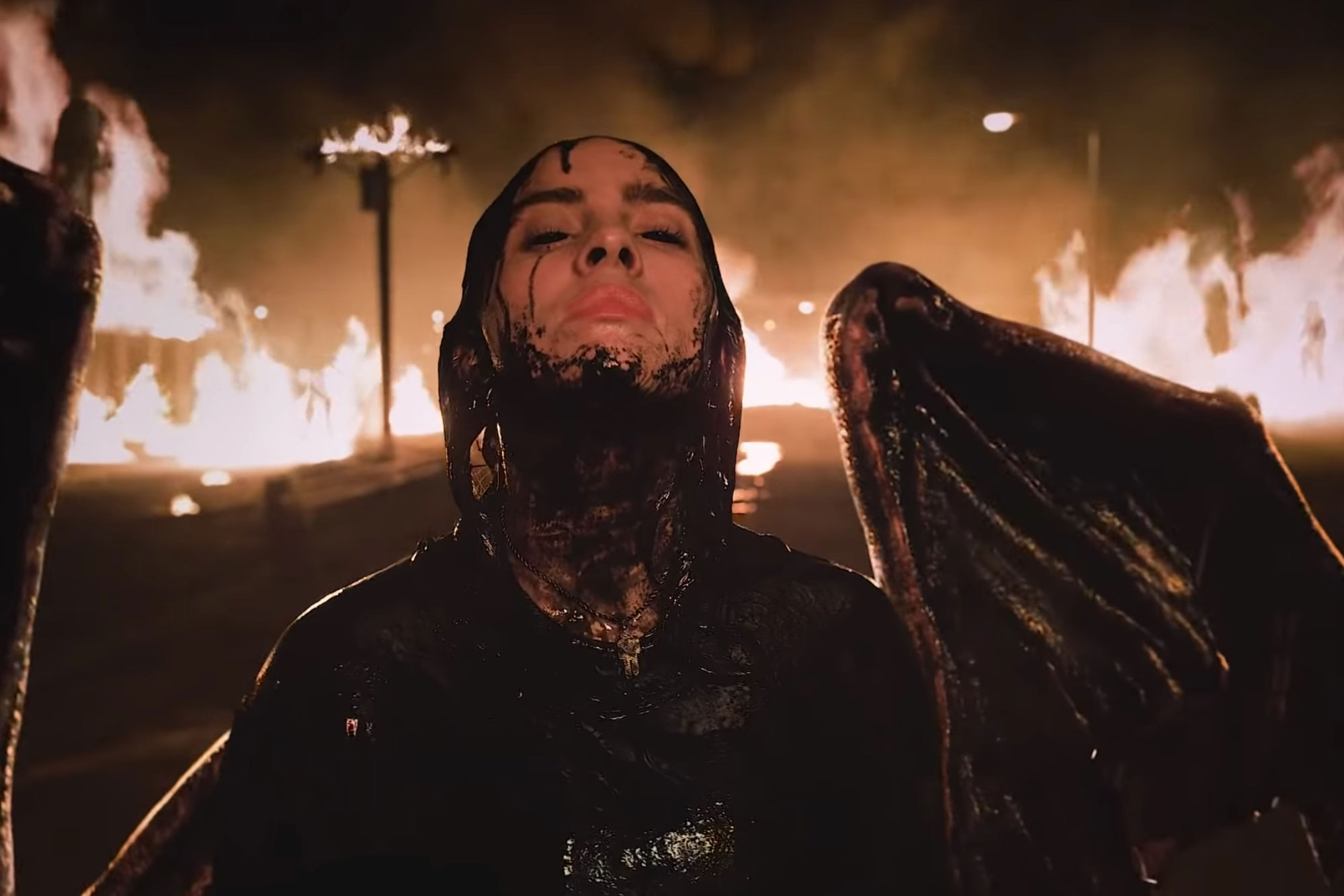 Billie Eilish Adalah Malaikat Terbuang Dalam Video 'all the good girls ...