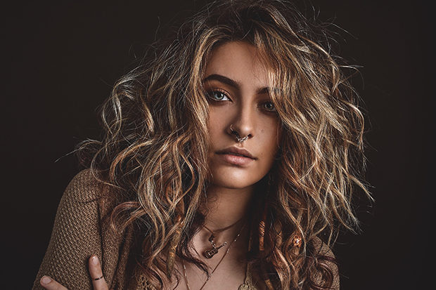 Paris Jackson Luncurkan Single Solo Debutnya, 'Let Down' - Creative Disc