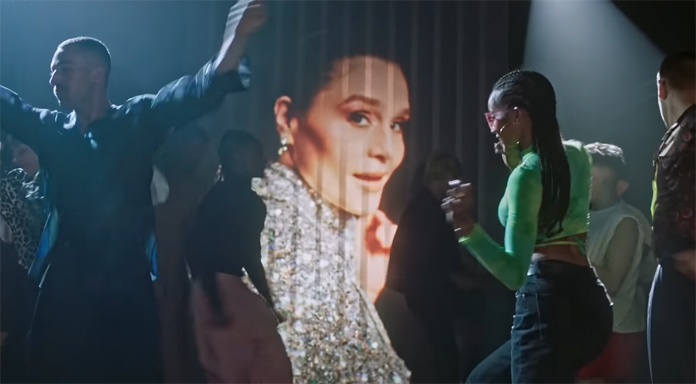 Jessie Ware Umumkan Edisi Deluxe Album "What's Your Pleasure?" & Rilis ...