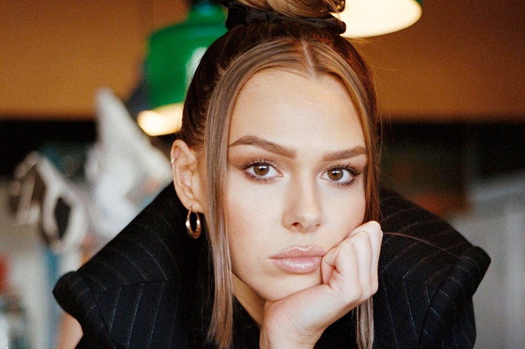 Maia Wright Rilis Bop Musim Panas, ‘Do Yourself A Favor’, Sebagai ...