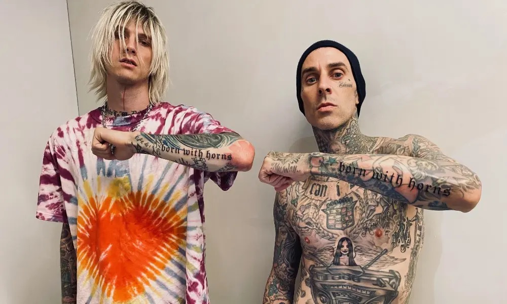 Bersama Travis Barker, Machine Gun Kelly Umumkan Album Barunya, “Born ...