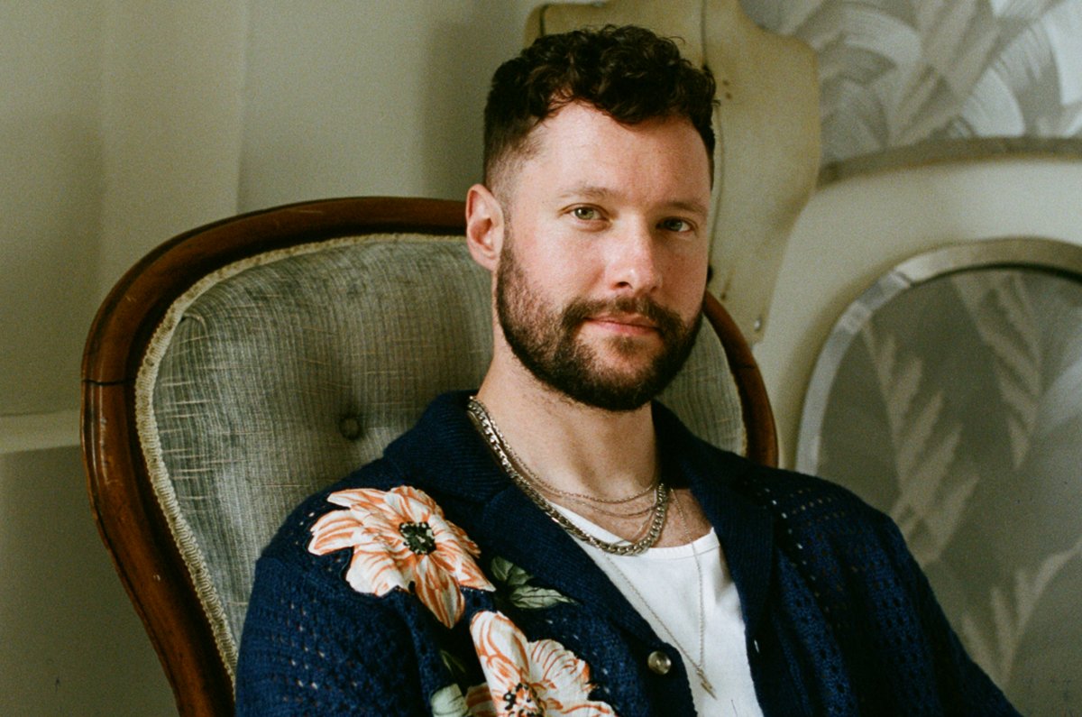 Calum Scott Hadirkan Lagu Anthemik Pembangun Semangat, 'Rise', Sebagai ...