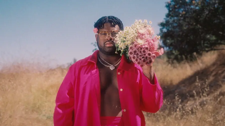 Pink Sweat$ Ingin Kita Mengapresiasi Dunia Melalui Single Barunya Yang ...