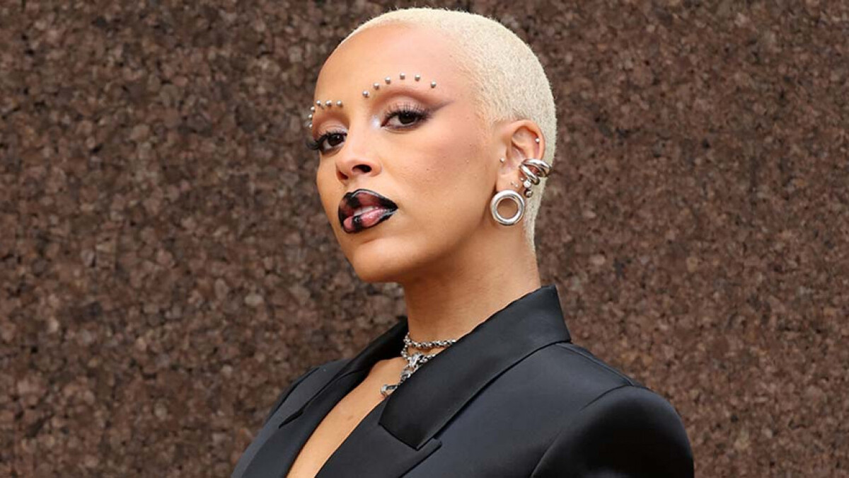 Jelang Rilis Album “Scarlet”, Doja Cat Lepas Single ‘Balut’ - Creativedisc