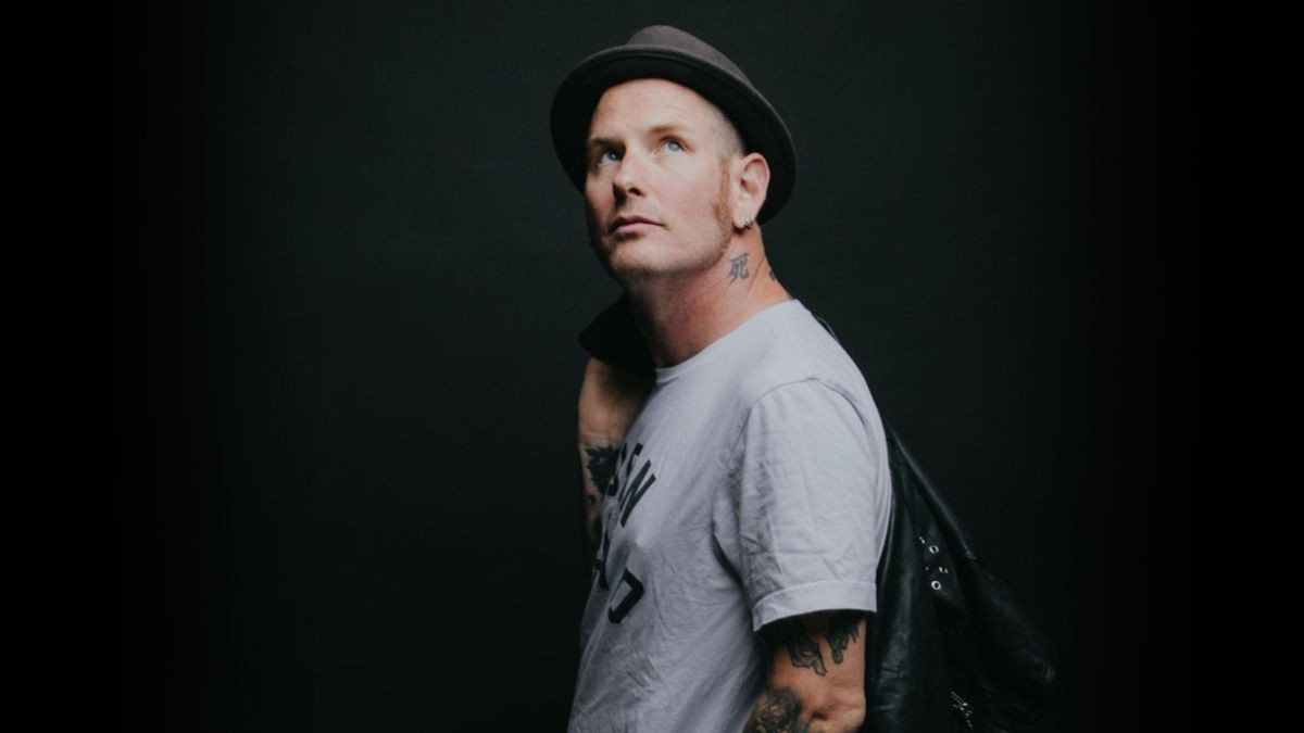 Umumkan Album Solo Kedua, Corey Taylor Lepas ‘Beyond’ - Creative Disc