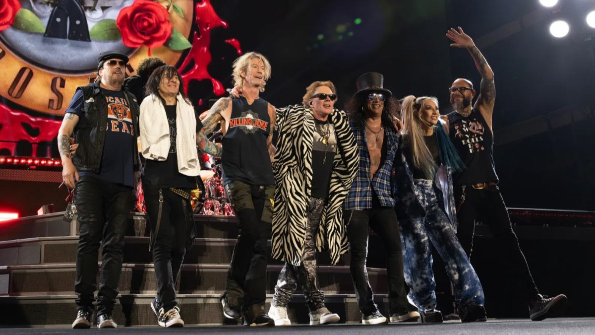 Guns N’ Roses Rilis Lagu Soundcheck Konser Mereka, ‘Perhaps’ - Creative Disc