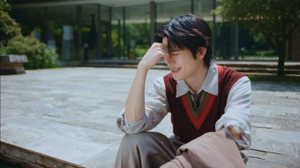 Debut Solo dengan Album “J,” Jaehyun NCT Kagumi Diri Sendiri dalam MV ...