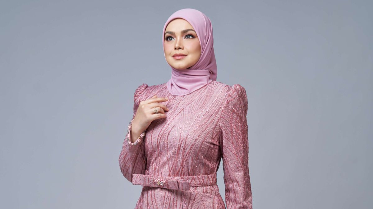 Siti Nurhaliza Luncurkan Single Terbaru ‘Sejarah’, Kenang Perjalanan 30 Tahun Berkarya ...