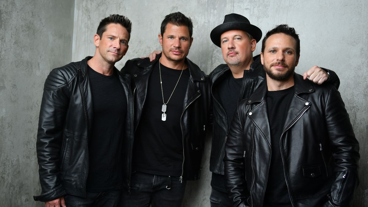 Rayakan 25 Tahun Karier, 98 Degrees Recreate Foto Hit dan Bagikan Single Anyar 'Got U ...