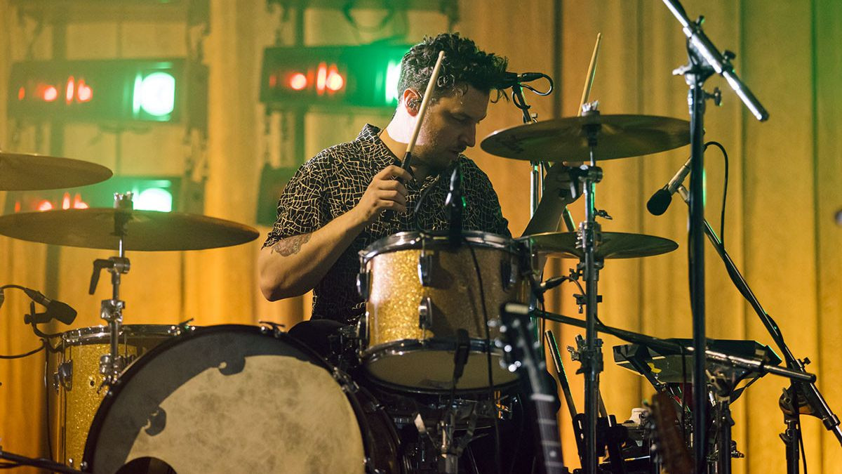 Matt Helders, Drummer Arctic Monkeys Isyaratkan Proyek Solo dengan ...