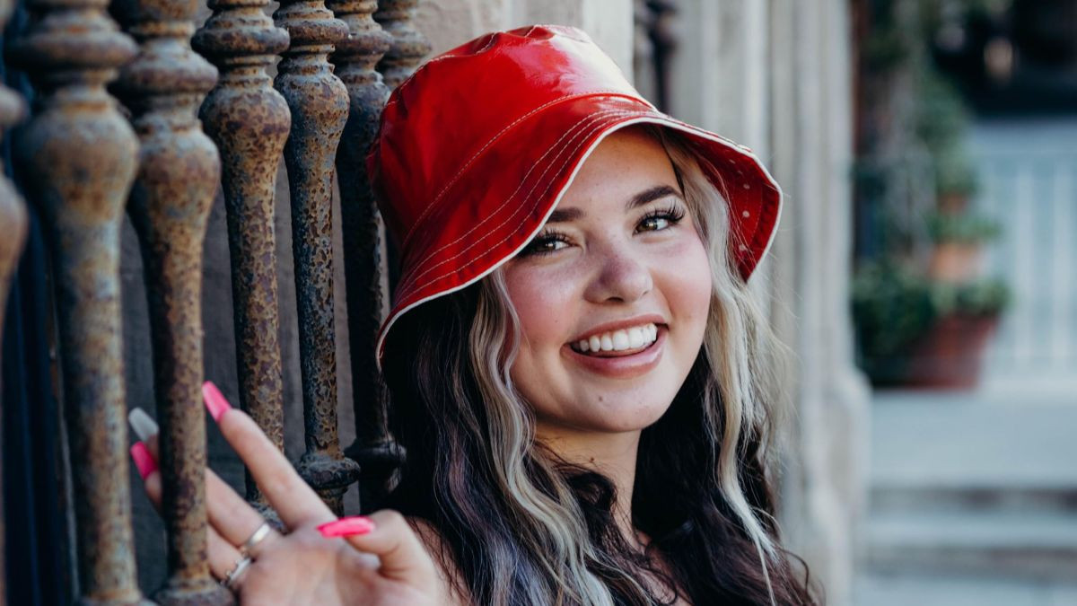 Lauren Spencer Smith Umumkan Album Baru “THE ART OF BEING A MESS” dan Rilis Single Kedua ‘IF ...