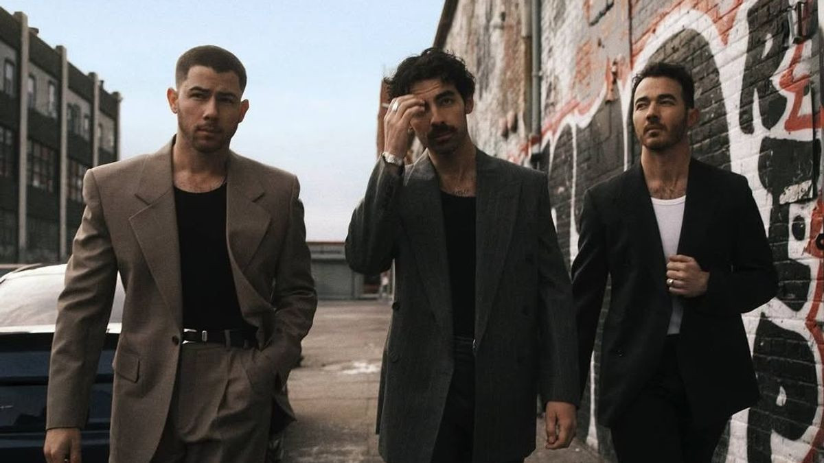 Jonas Brothers Rilis Lagu Baru ‘I Can’t Lose’ untuk Dukung Kampanye ...