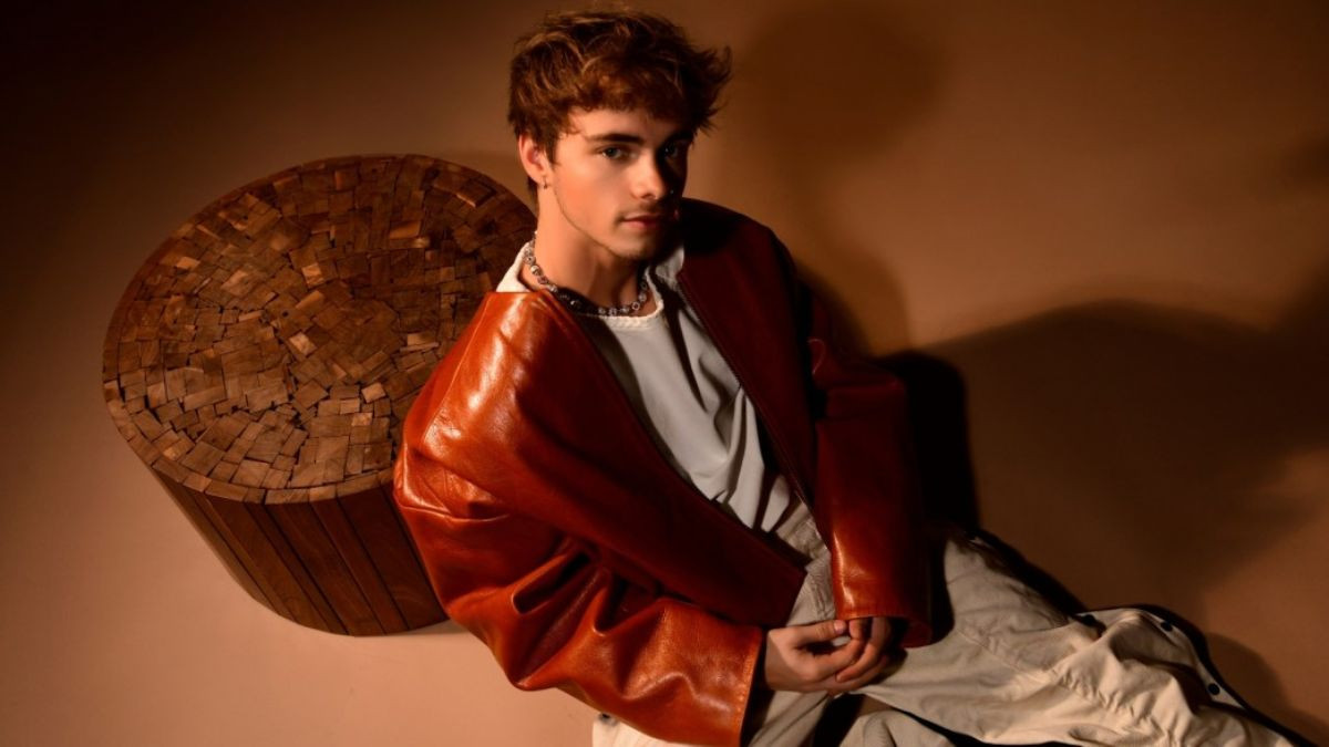 Bakal Rilis EP Debut, Corbyn Besson Gandeng Jeremih di Single Baru ...