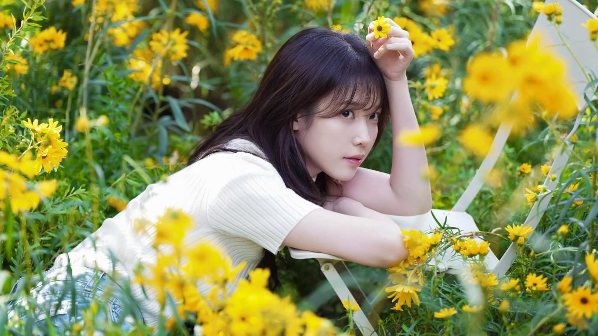 IU Sajikan Kejutan Spesial Lewat Single Digital 'Bye, Summer': Jadi Pengingat Musim Panas yang ...