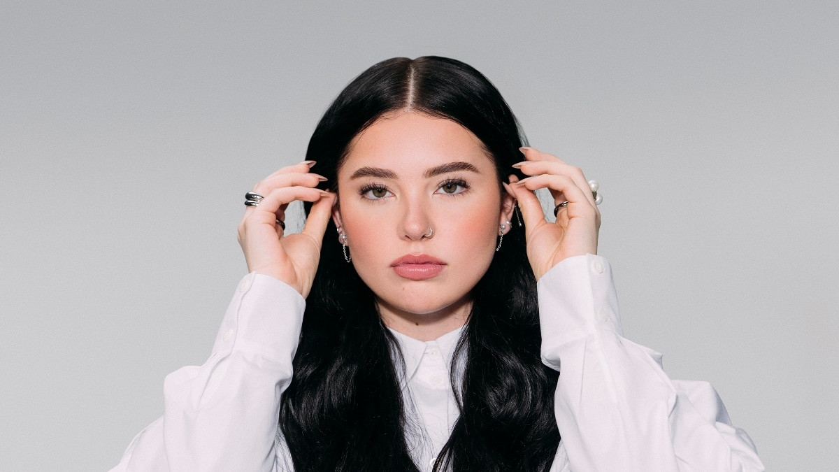 Lauren Spencer Smith Ajak Pendengar untuk Tidak Menyerah Lewat ‘Thick ...