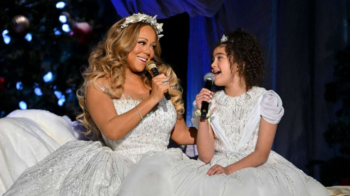 Berusia 14 Tahun, Monroe Carey Siap Bermusik: Mariah Carey Patenkan ...