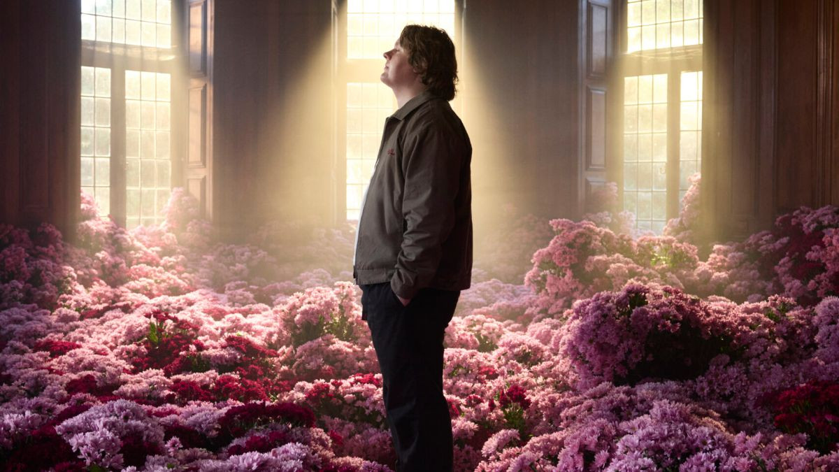 Lewis Capaldi Siap Rilis EP Baru “Survive” di Bulan November: Lepas Single Ketiga ‘Almost ...