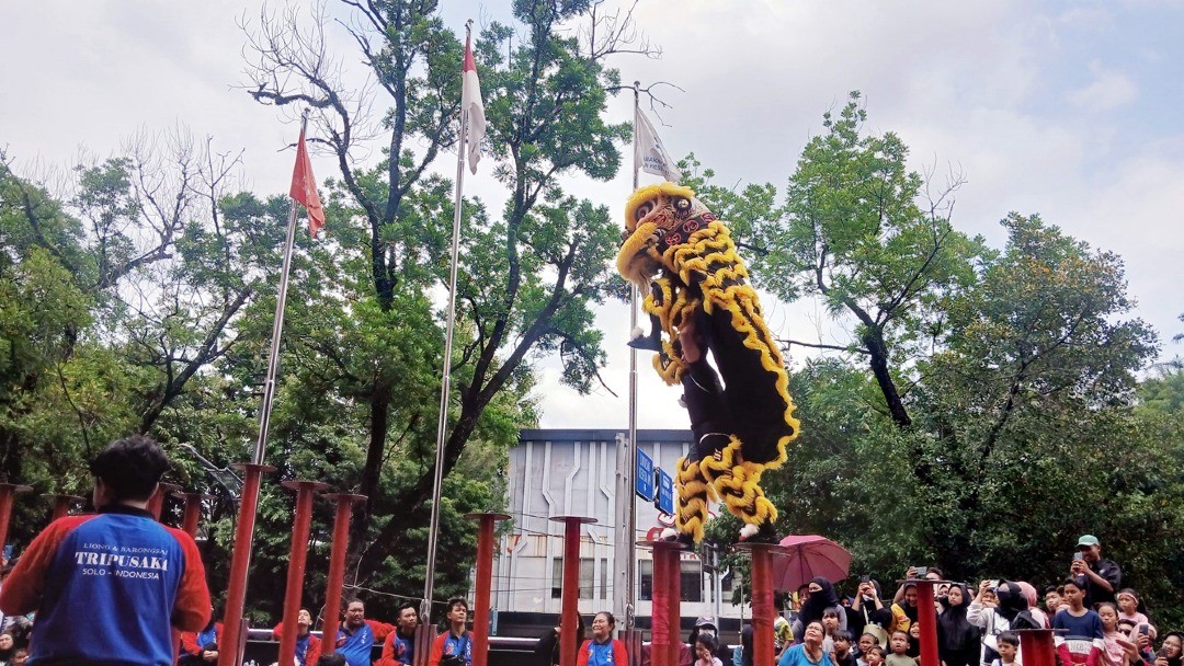 Barongsai Tonggak dan Lunar Culiner Festival Meriahkan Tahun Baru Imlek ...
